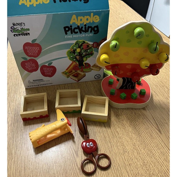 Hungry Cutters | Toys | Apple Picking Magnetic Toy Color Sorting Bird ...